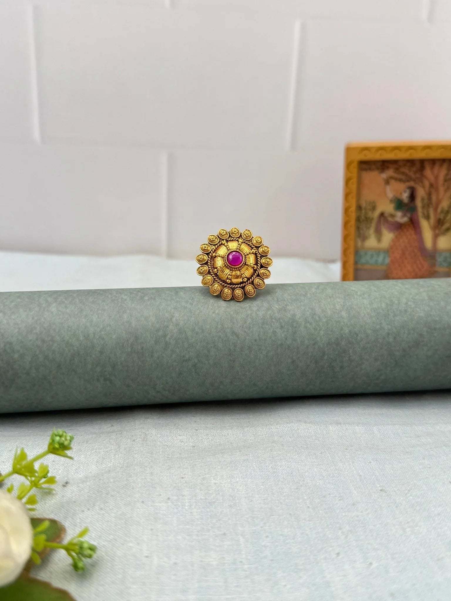 Royal Antique Finger Ring 385 - Mahilas